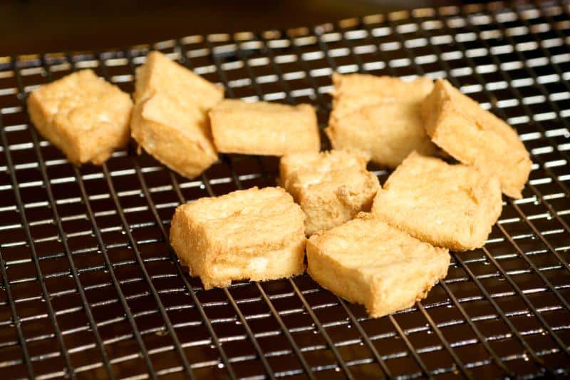 What does smelly tofu taste like?