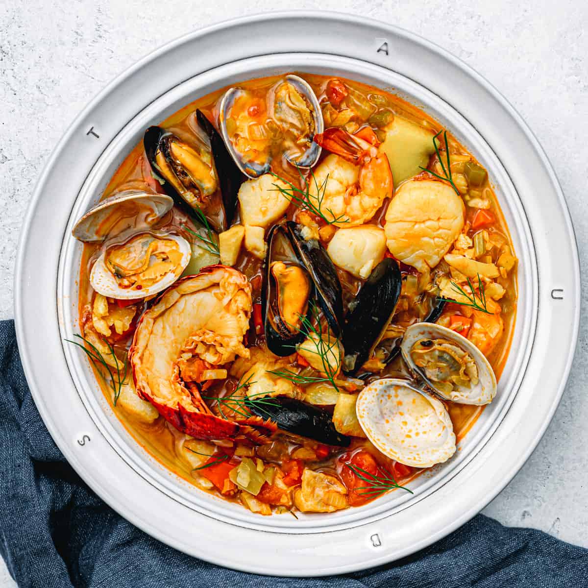 What goes well with bouillabaisse?