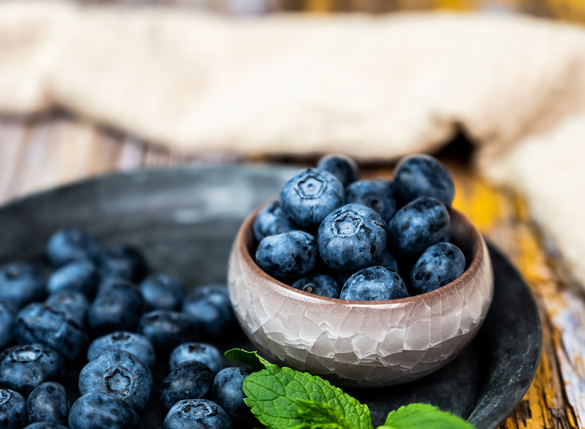 What happens to your body when you eat blueberries?