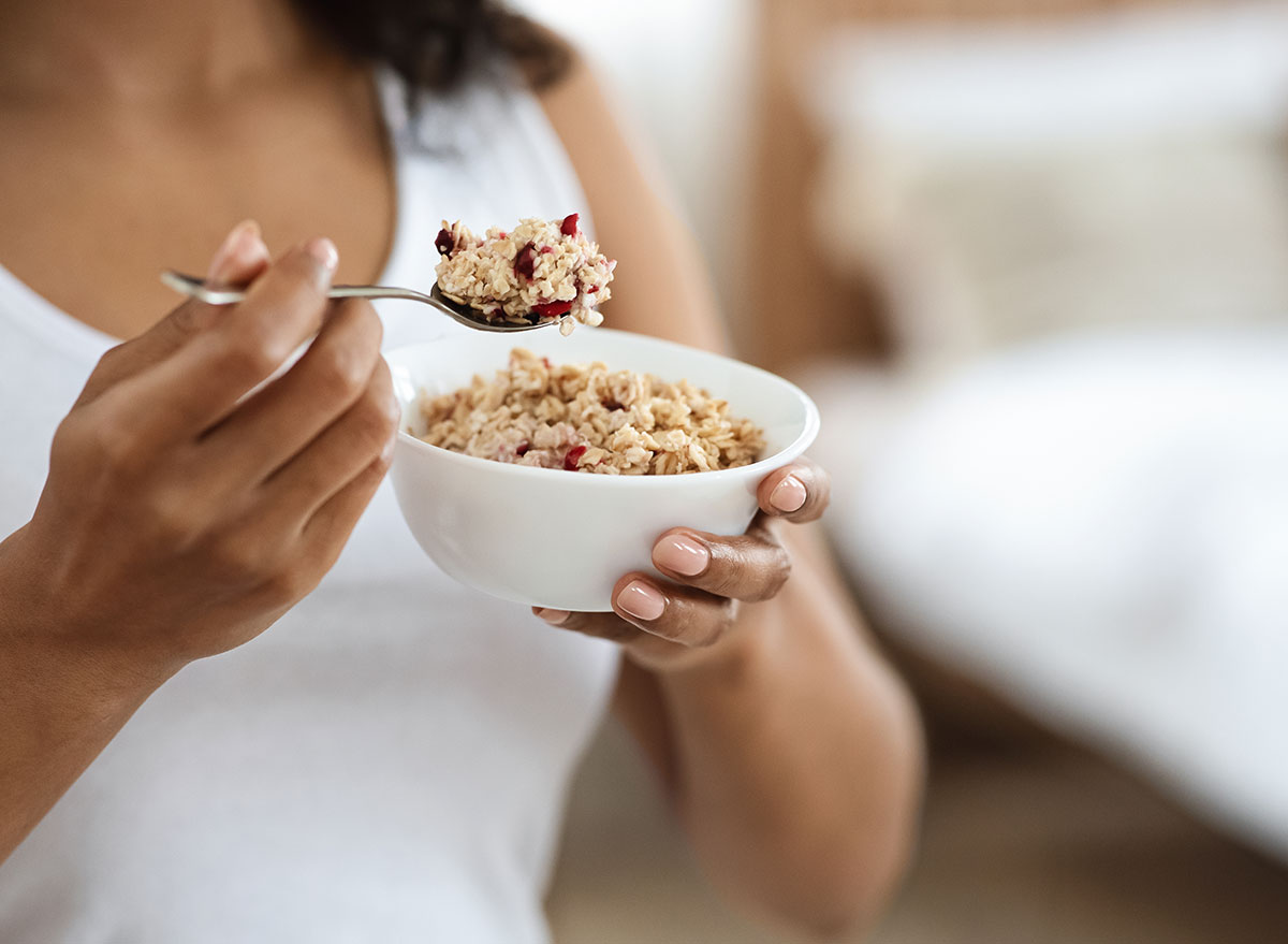What is a major side effect of eating oatmeal?