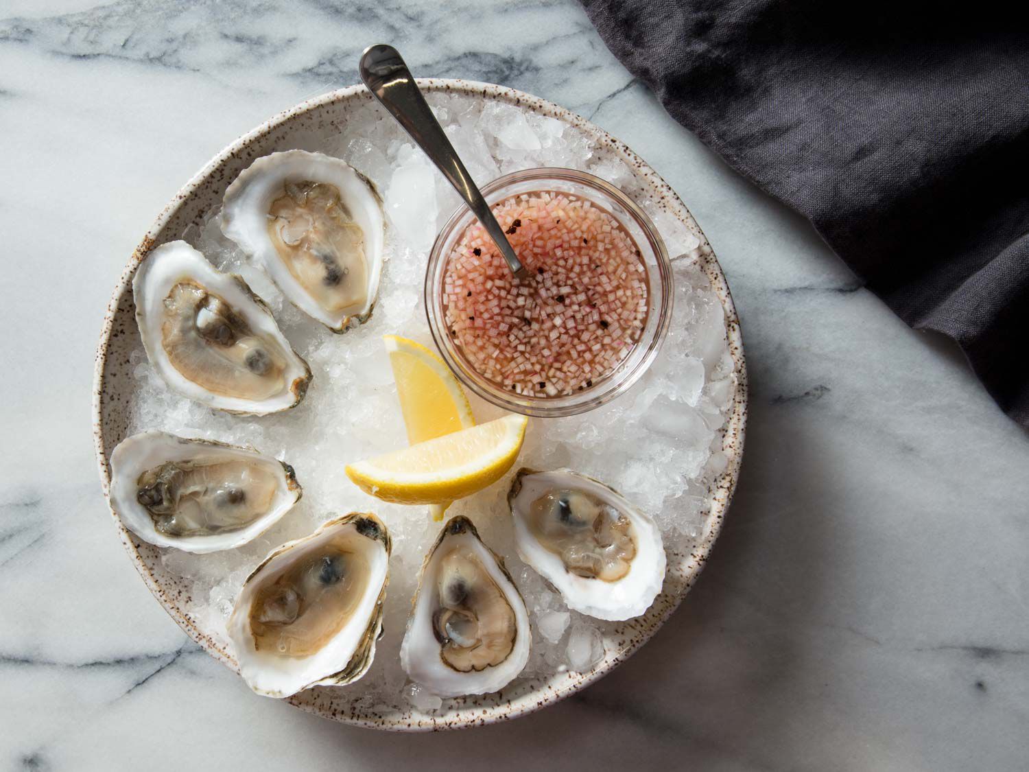 What is the best way to serve oysters?