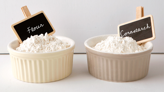 What is the difference between flour and cornstarch in soup?