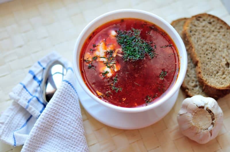 What is the flavor of borscht?