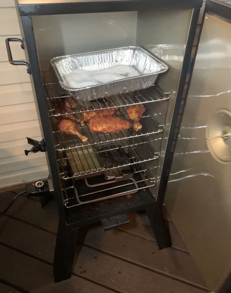 What is the lowest temperature on electric smoker?