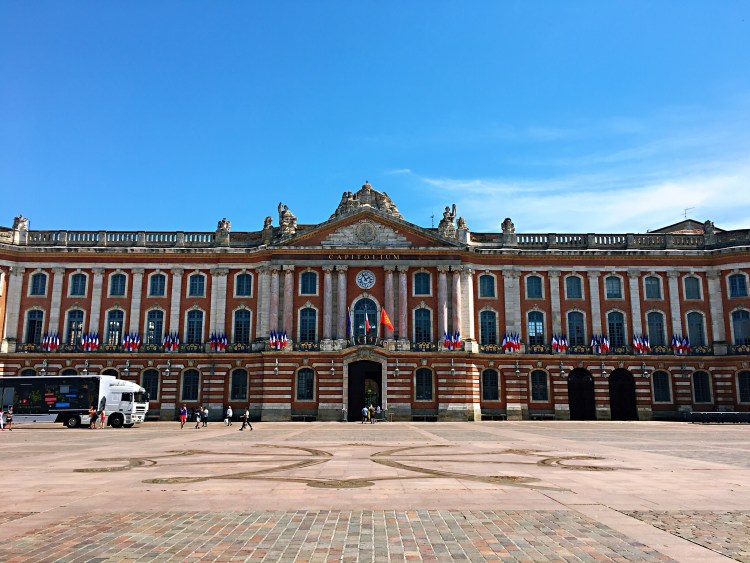 What should I not miss in Toulouse?