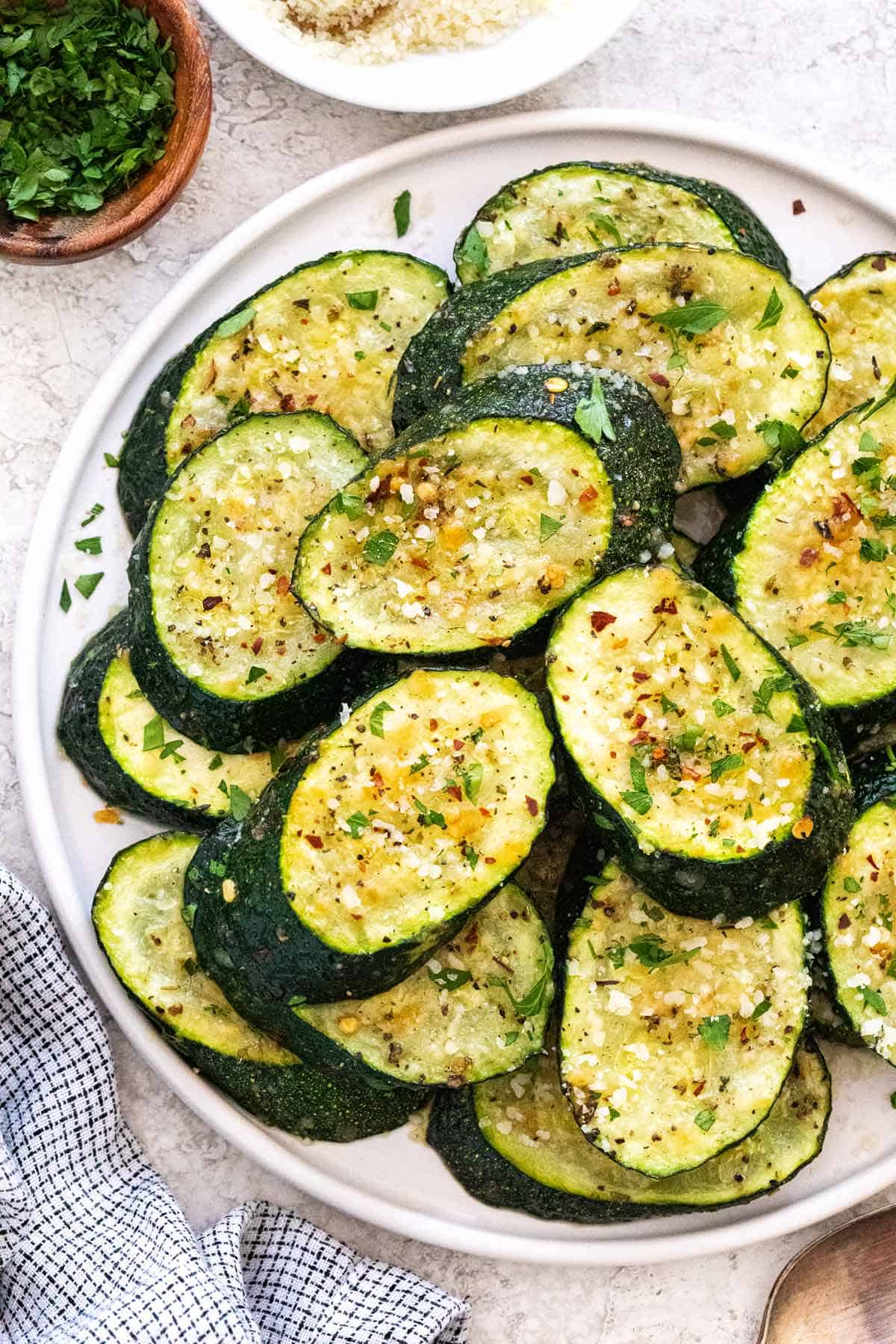 What spice or herb goes with zucchini?