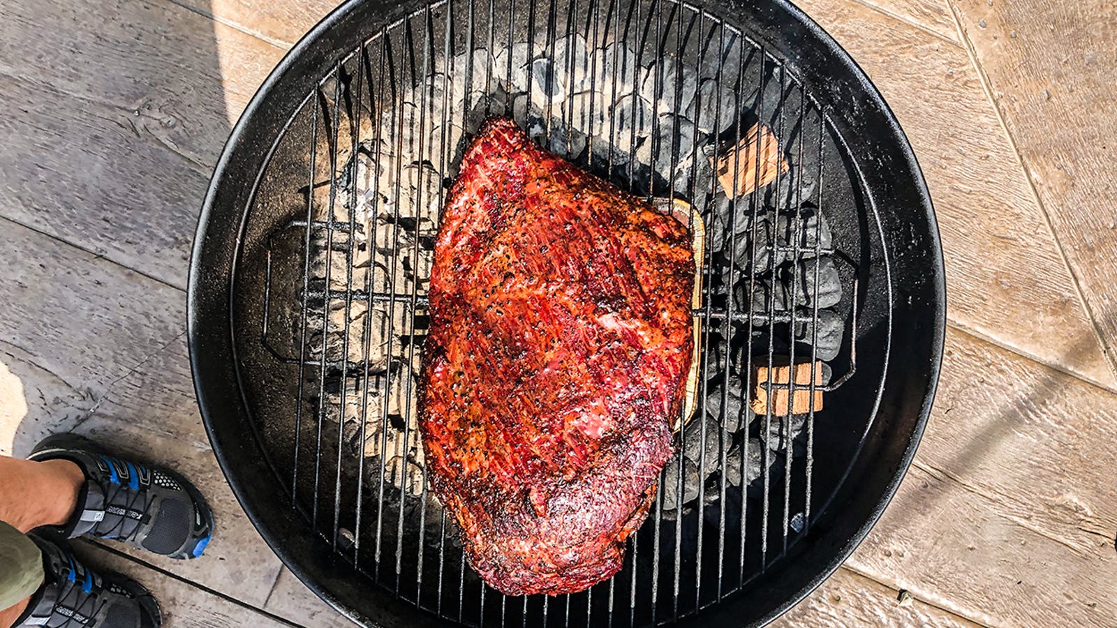 What temperature do you cook brisket on a Weber grill?
