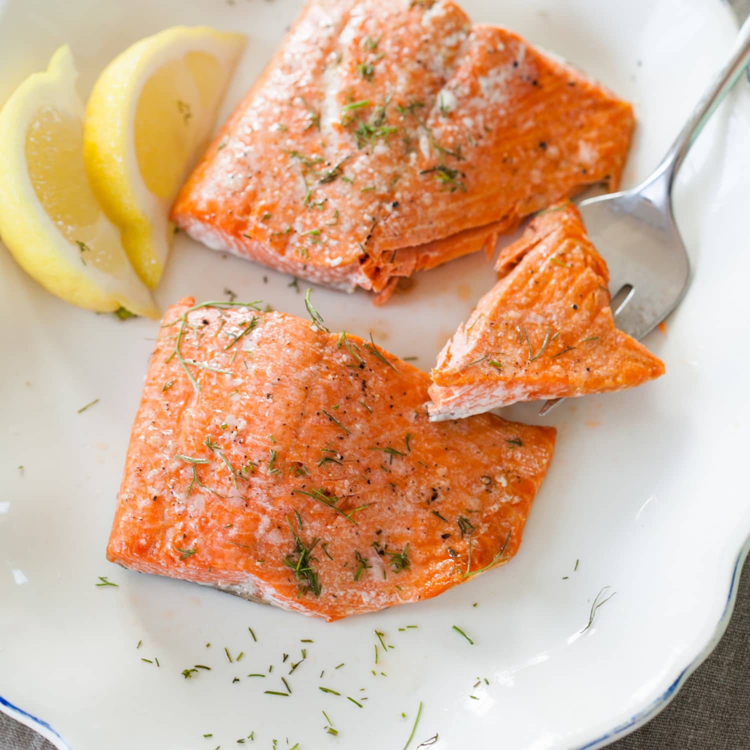 What temperature should you bake salmon?