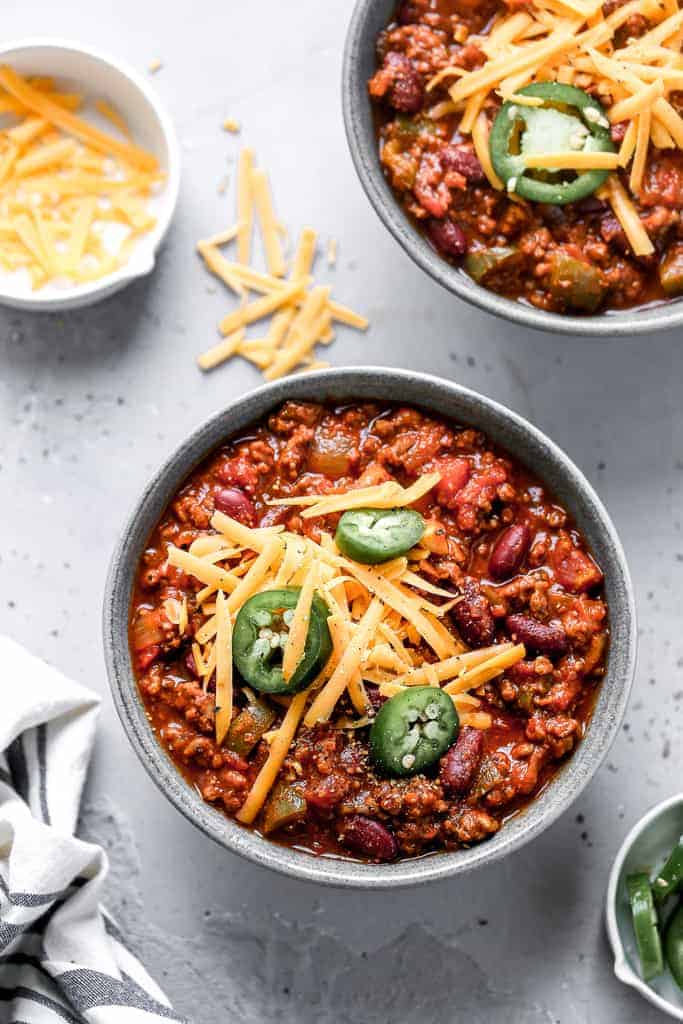 What to add to chili to make it spicy?