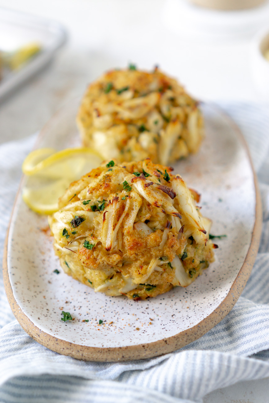 What's in a jumbo lump crab cake?
