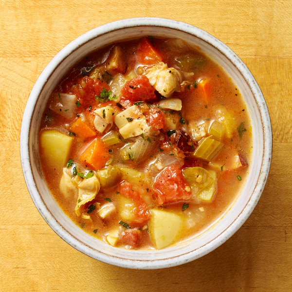 Where does Manhattan clam chowder originate?