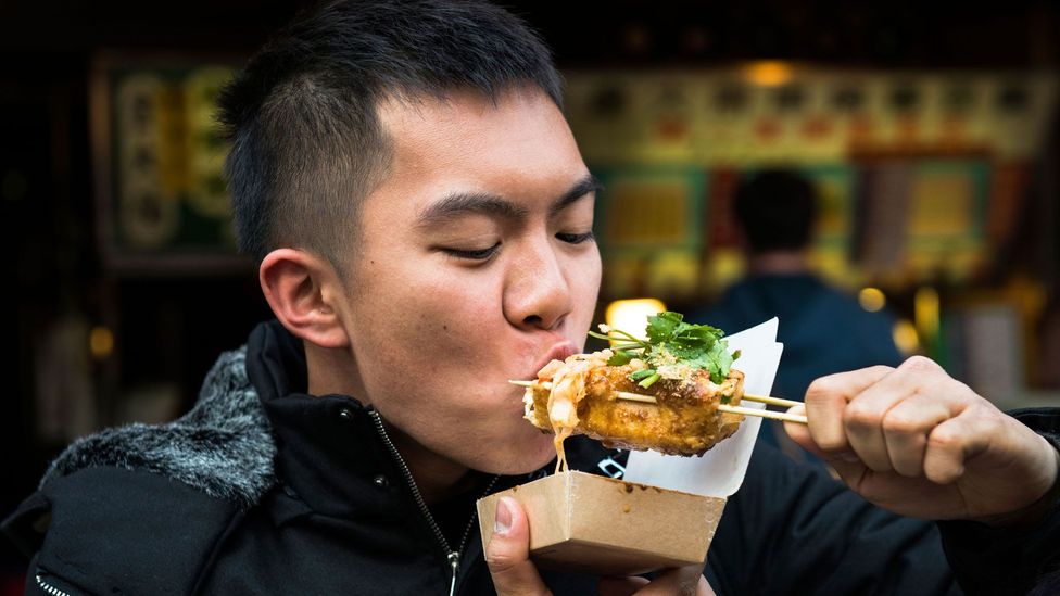 Who eats stinky tofu?