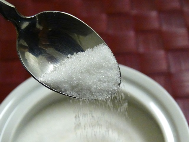 Why do sugar alcohols hurt your stomach?