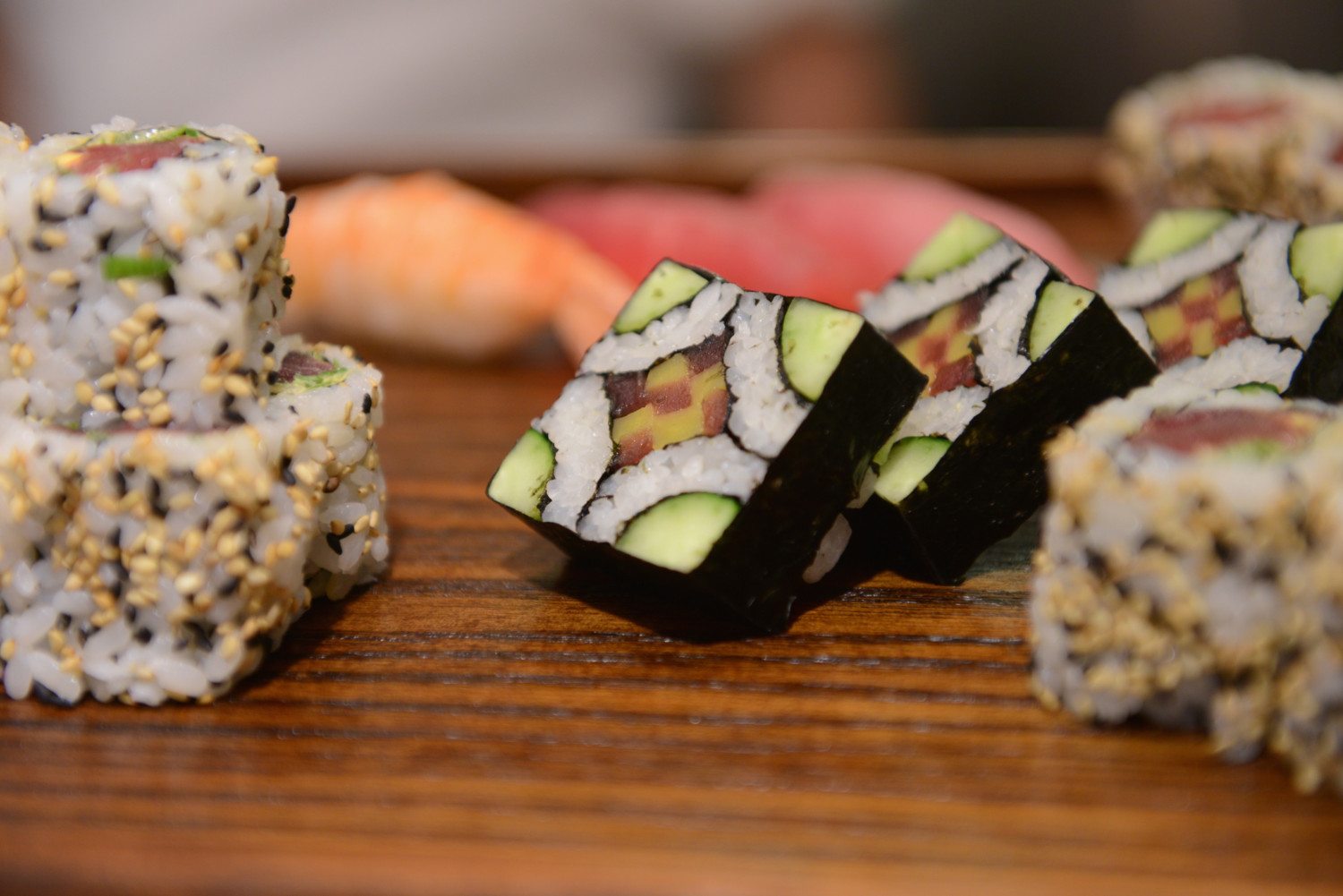 Why does sushi not need to be cooked?
